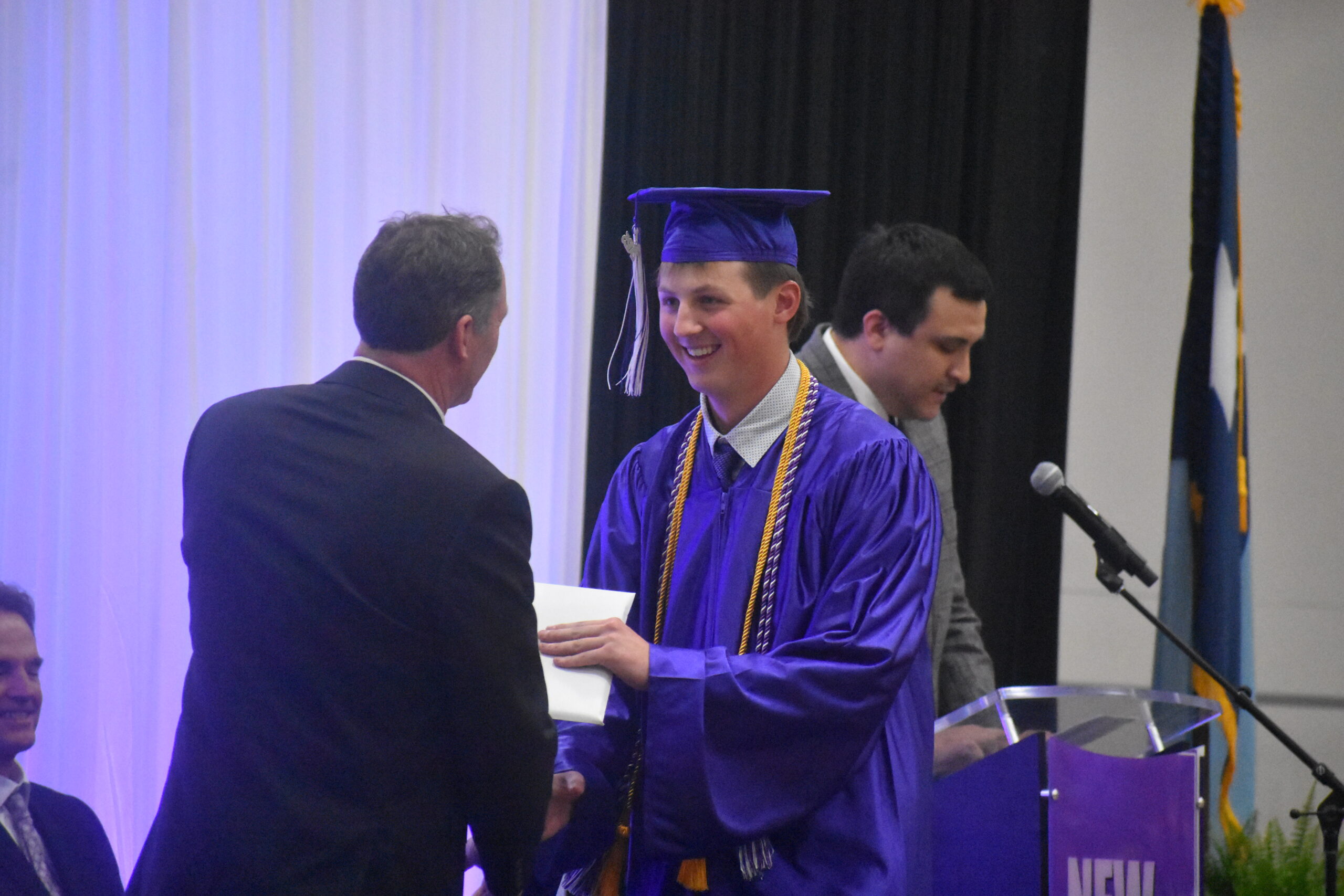 Cullen Slette accepts diploma | News, Sports, Jobs - The Journal